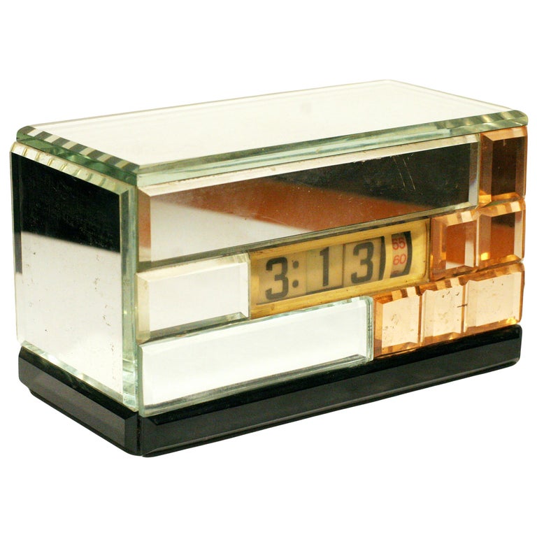 Mirrored Art Deco Electric Digital Clock by Lawson For Sale at 1stDibs