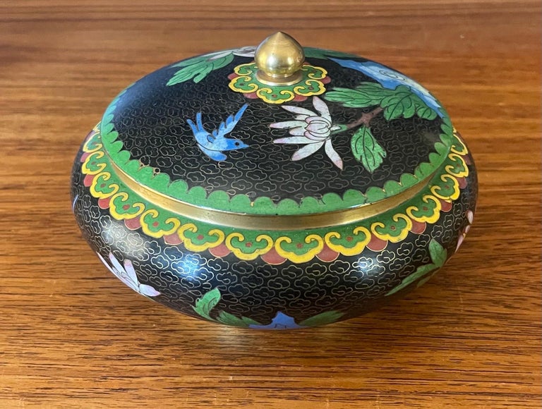 Mirrored Pair of Chinese Cloisonne Lidded Bowls with Floral Motif For ...