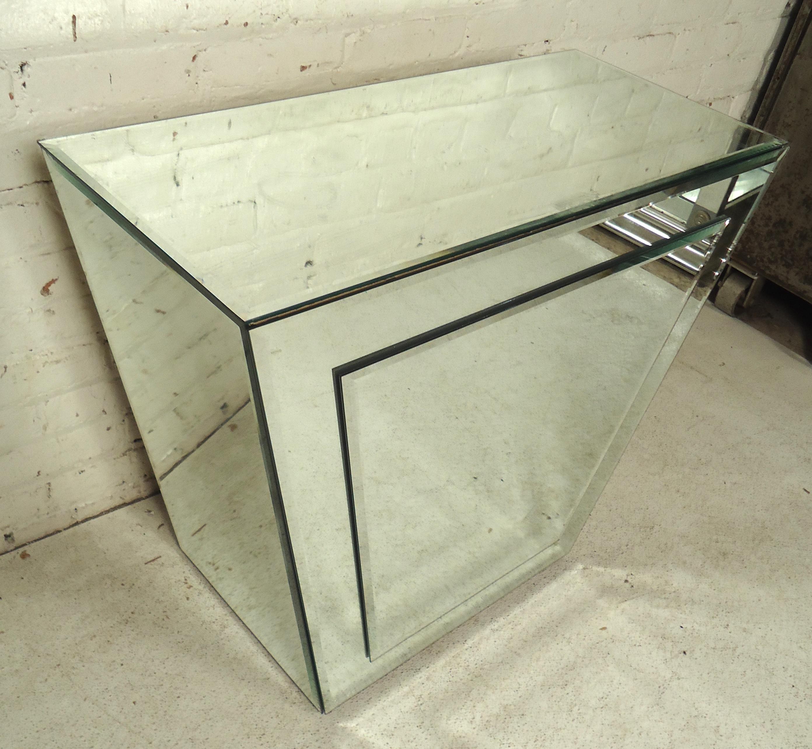 Mirrored Stand For Sale at 1stDibs