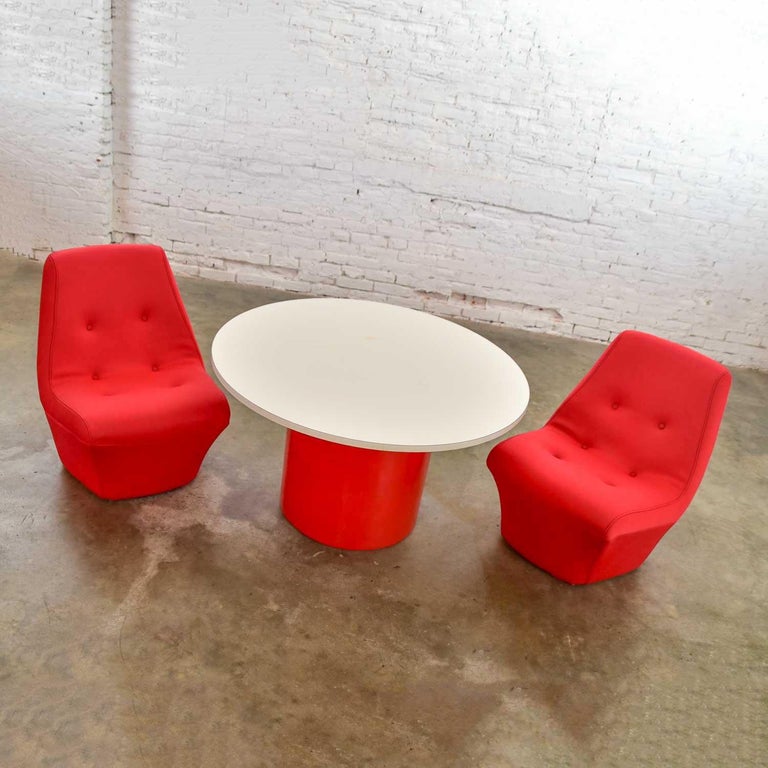 Mod Style MCM Round Table and 2 Chairs by Founders Furniture in Red and ...