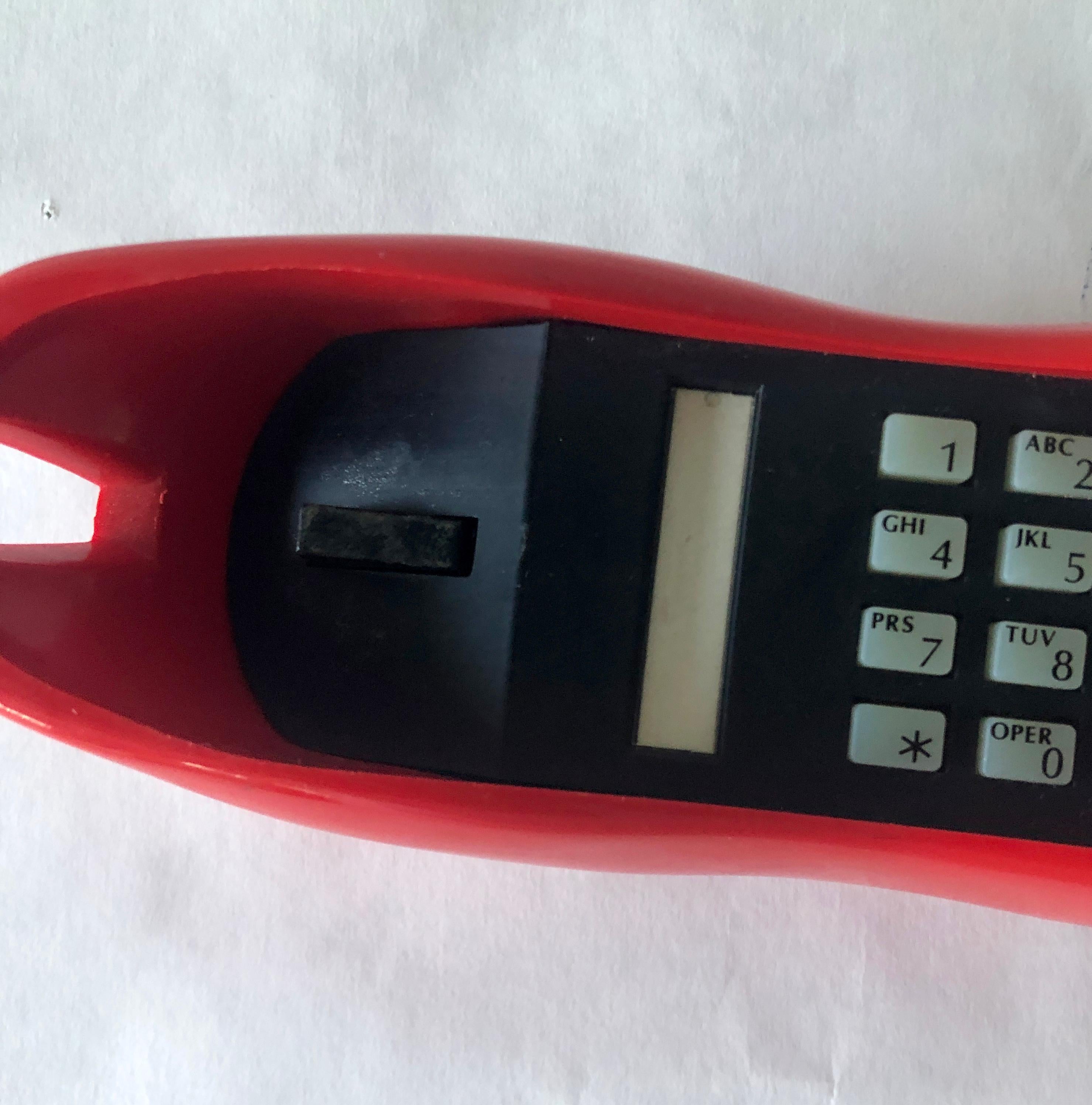 Mod Telemania "Hac Lips" Red Lips Handset Push-Button Telephone For ...