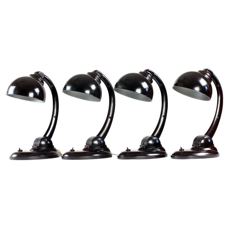 Model 11126 Bakelite Table Lamp By Eric Kirkman Cole, 1930s For Sale at ...