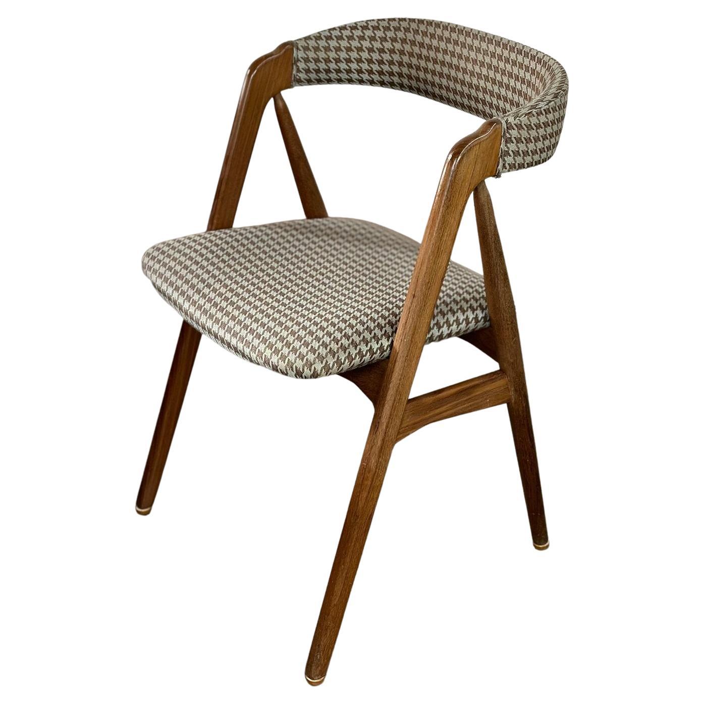 Set of 6 TH. Harlev Model 205 Side Chairs for Farstrup at 1stDibs