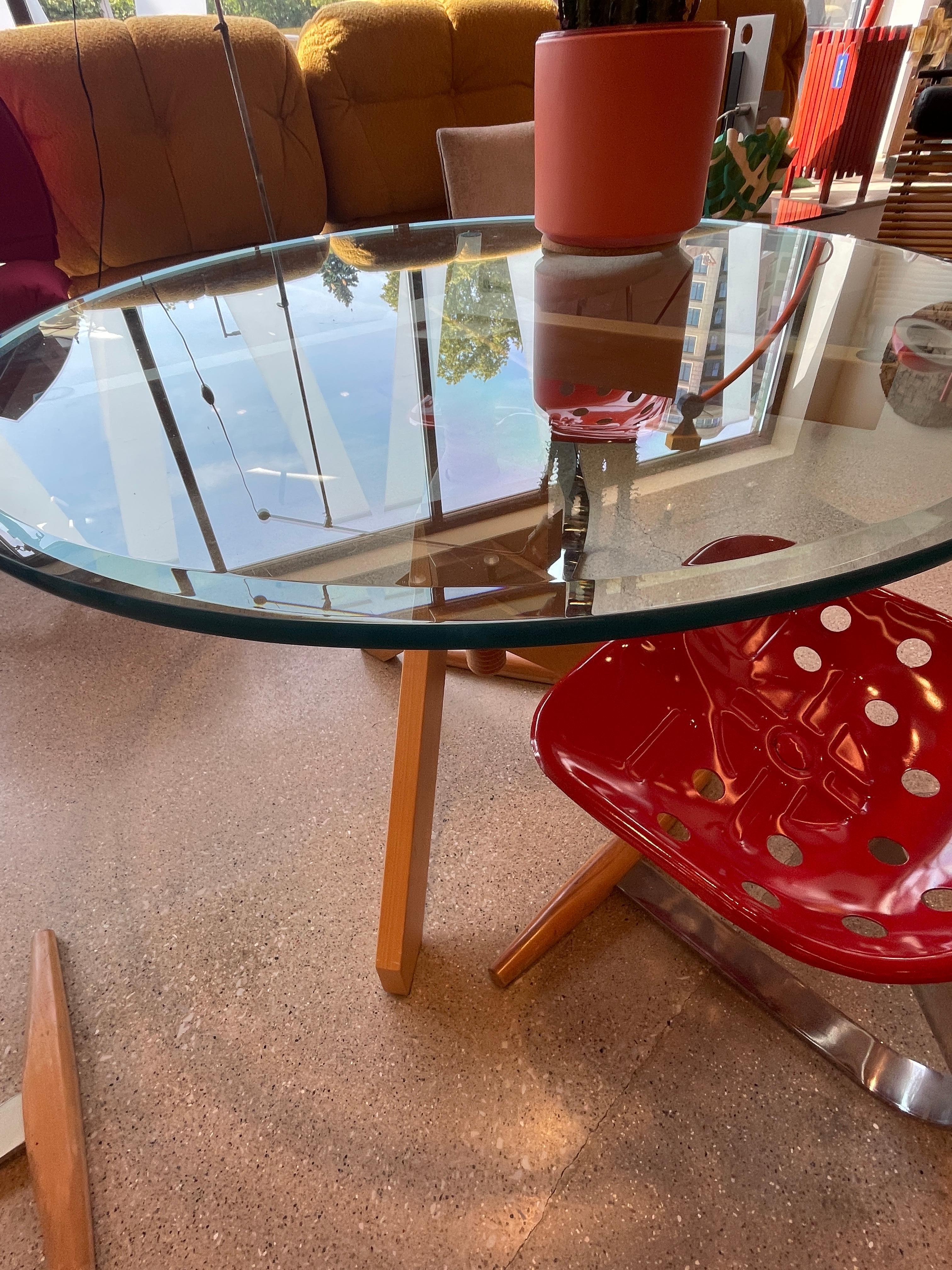 Model “Vidun” Adjustable Table in Beech by Vico Magistretti, 1980s For ...