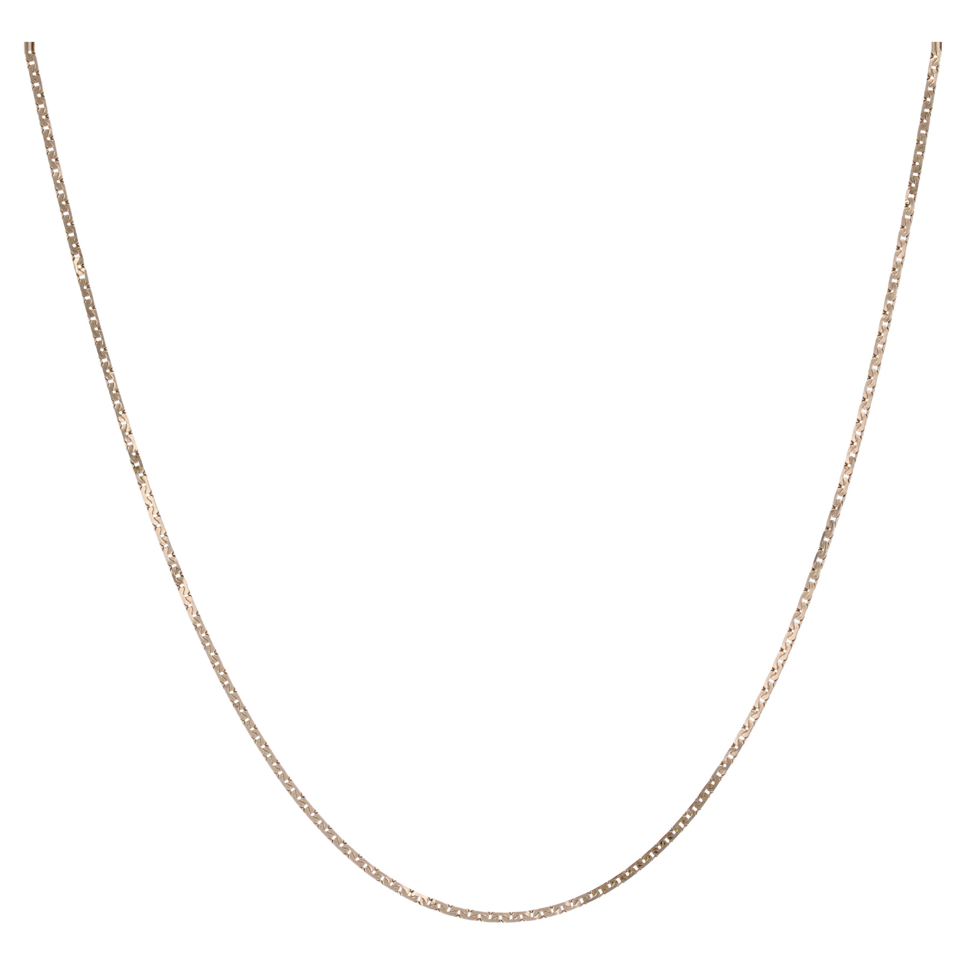 Modern 14 Karat Yellow Gold Flat Interwoven Mesh Chain For Sale at 1stDibs