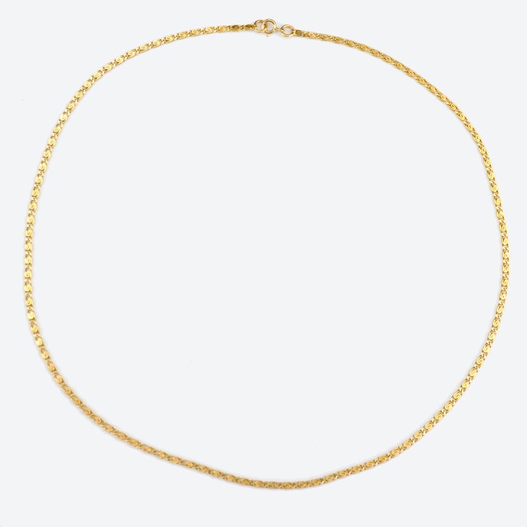 Modern 18 Karat Yellow Gold Staple Mesh Chain For Sale at 1stDibs