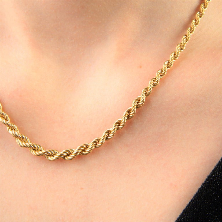 Modern 18 Karat Yellow Gold Twists Necklace For Sale at 1stDibs