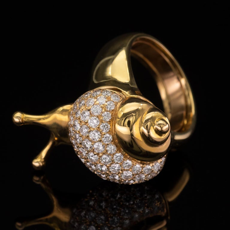 Modern 18 Karat Gold Snail Diamond Cocktail Ring For Sale at 1stDibs
