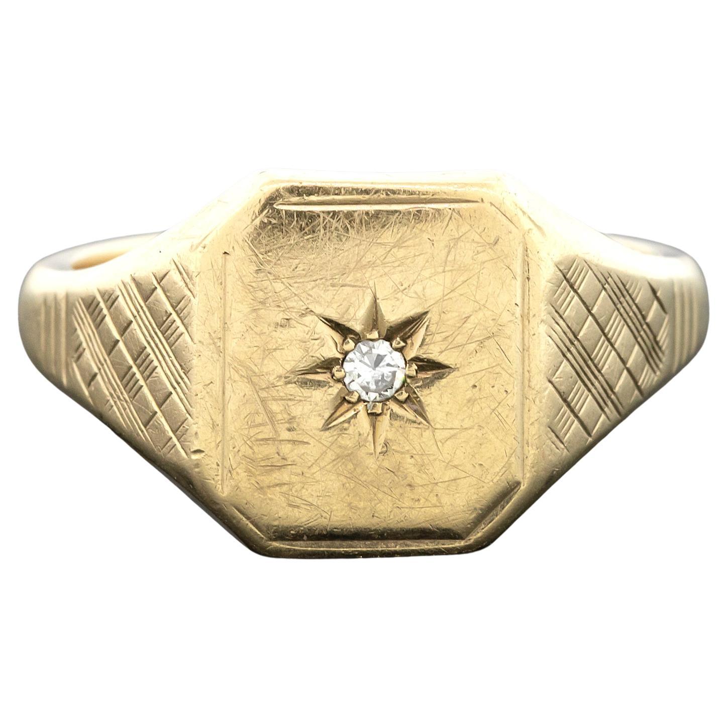 Modern 9k Yellow Gold Signet Ring - Hallmarked Birmingham 1971 at 1stDibs