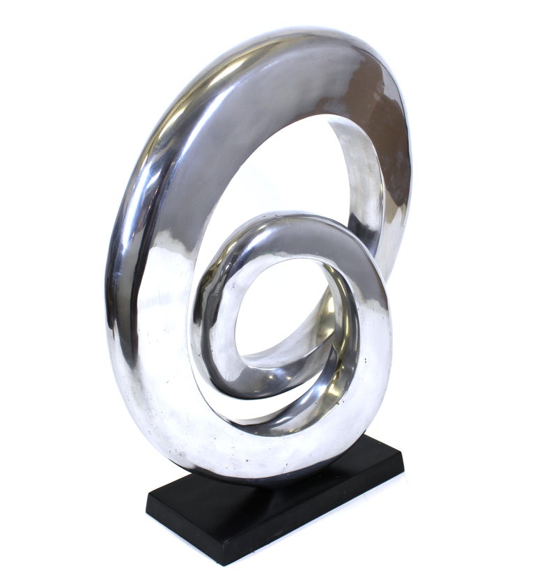 Modern Abstract Chrome Ribbon Sculpture at 1stDibs | chrome sculpture