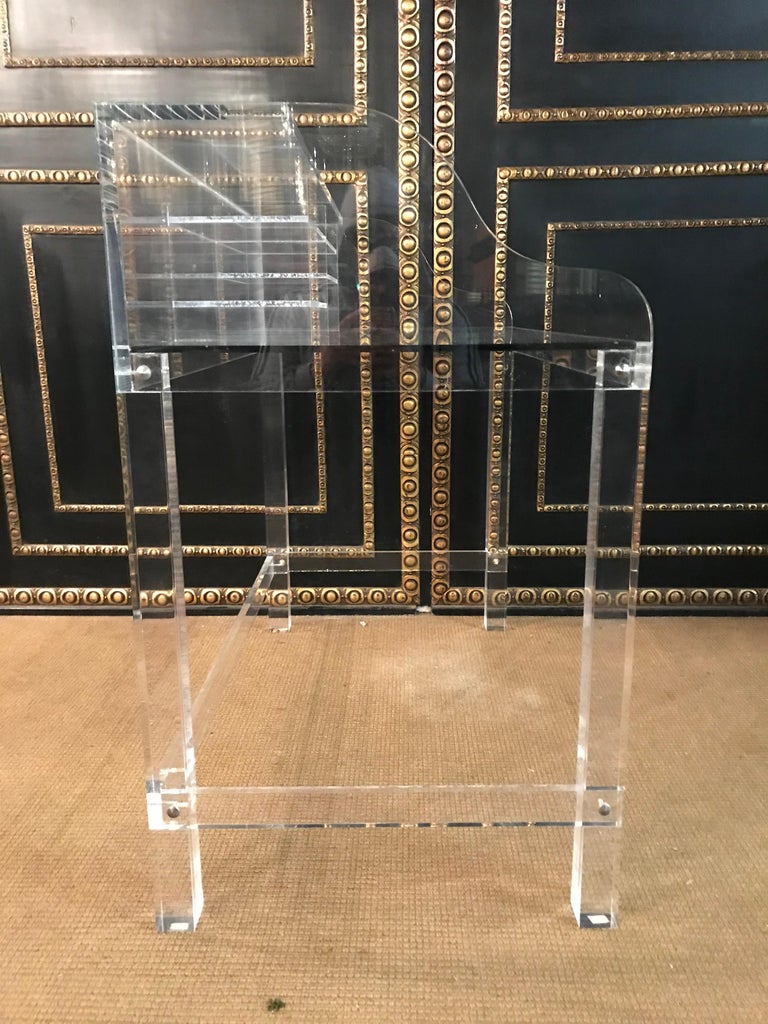 Modern Acrylic Desk with Top with 4 Legs For Sale at 1stDibs