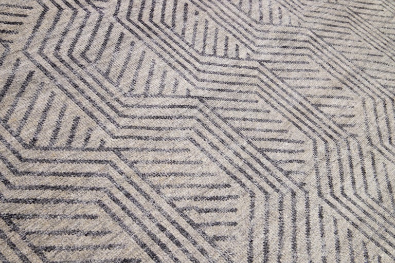 Modern Beige and Gray Handmade Seamless Chevron Pattern Wool Rug For ...