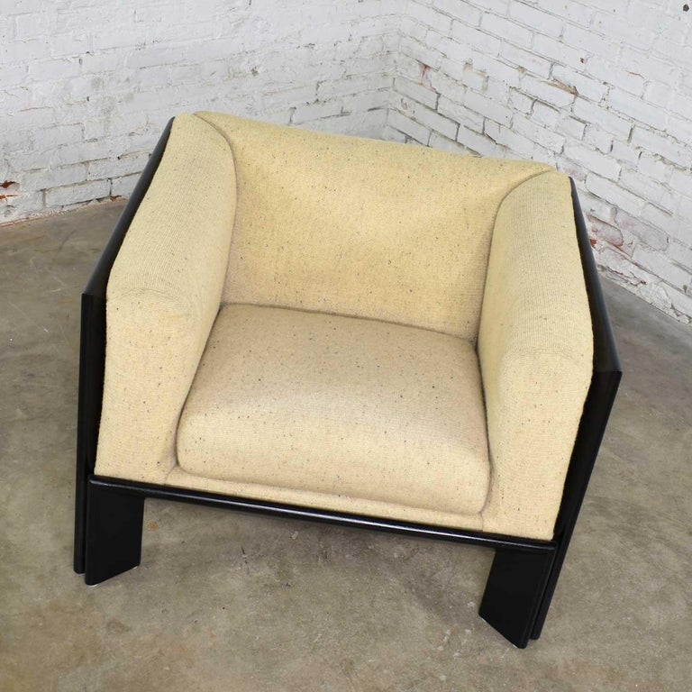 Modern Black and White Cube Club Lounge Chair Metropolitan Furniture Co ...