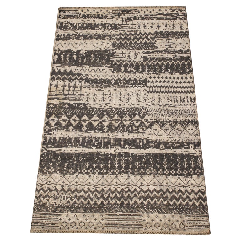 Modern Charcoal Rug For Sale at 1stDibs