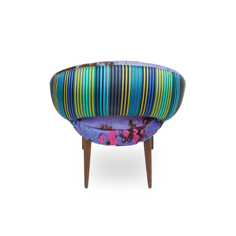 Modern Circular Dining Chair For Sale at 1stDibs