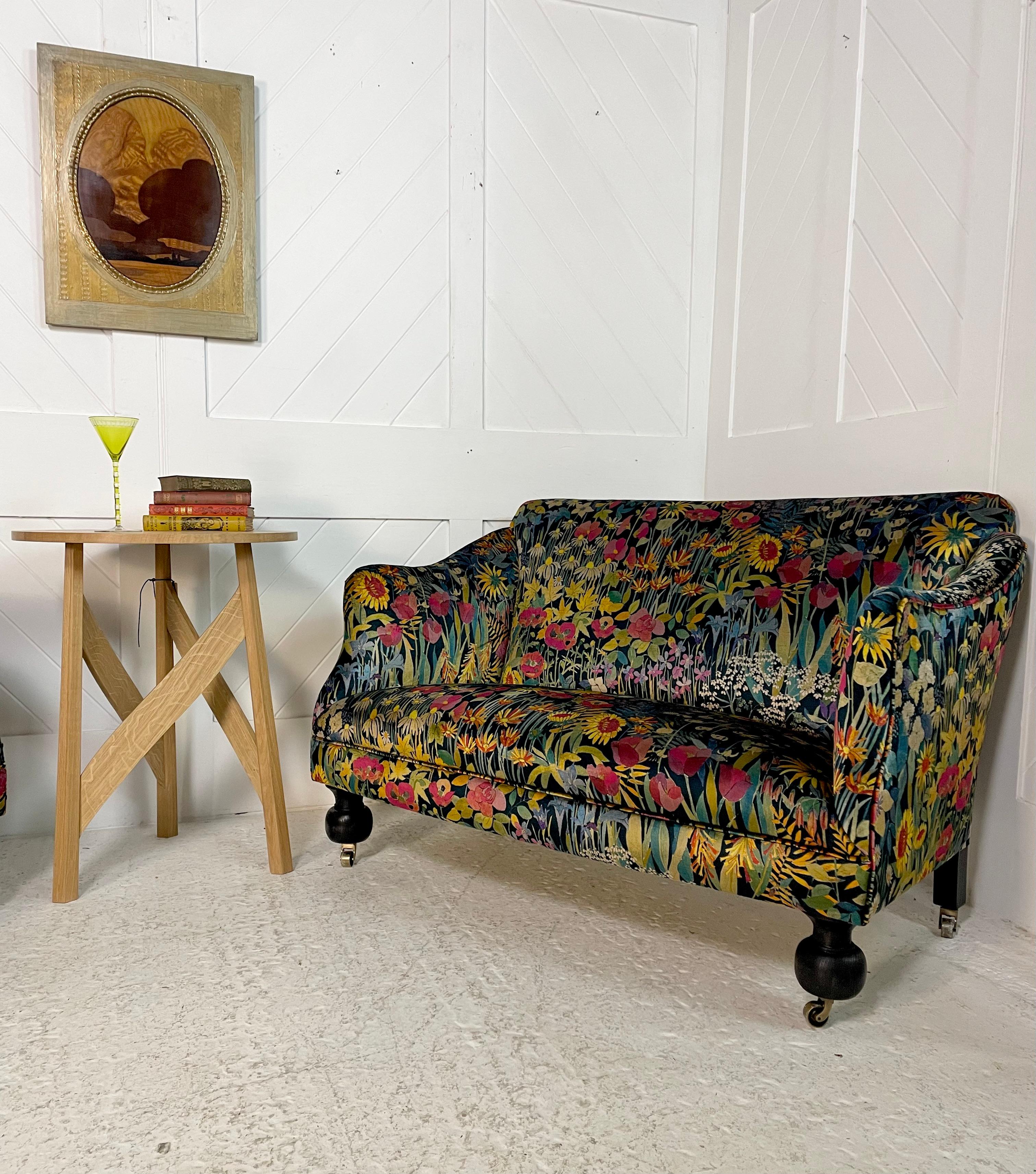 Modern Day Deco style small Settee For Sale at 1stDibs