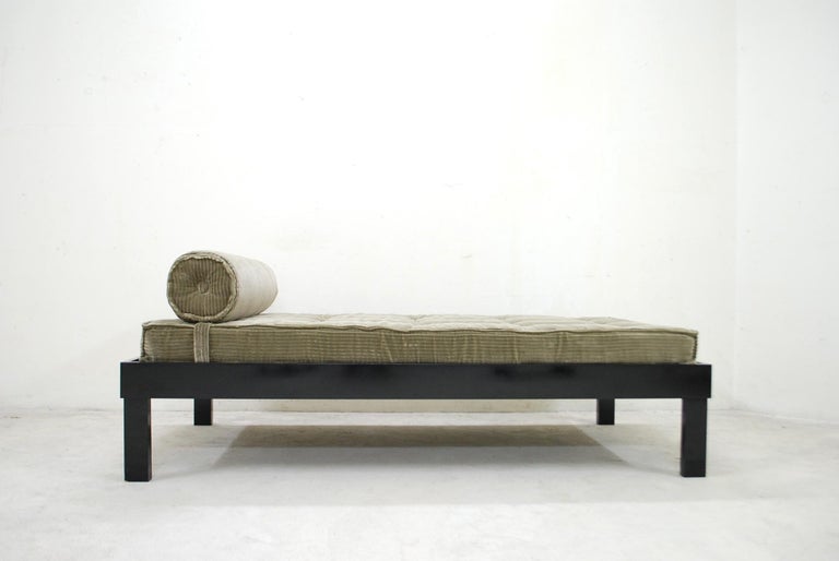 Modern Daybed Sofa by Burburry Prorsum For Sale at 1stDibs
