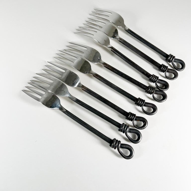 Modern Design Gourmet Settings Twist N Shout Dinner Forks Set of Eight ...