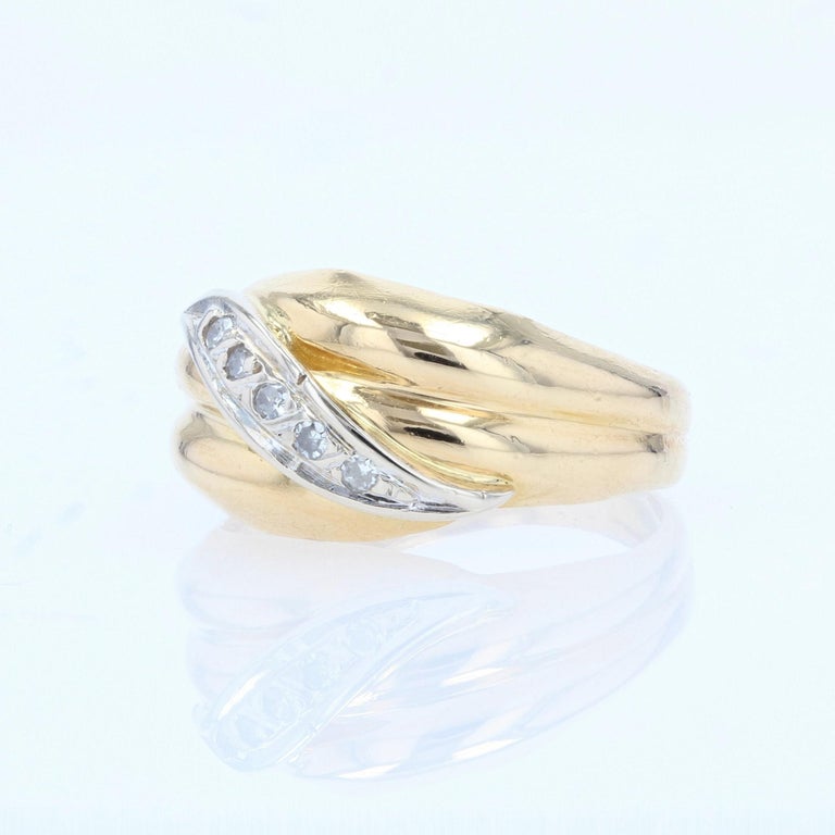 Modern Diamond 18 Karat Yellow Gold Wave Ring For Sale at 1stDibs