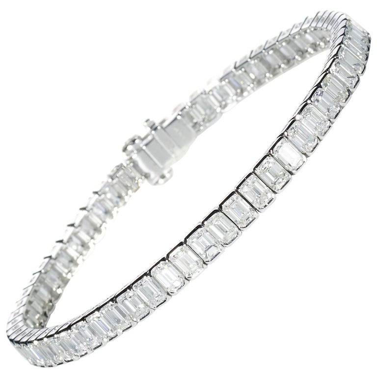 Modern Diamond and Platinum Line Bracelet For Sale at 1stDibs