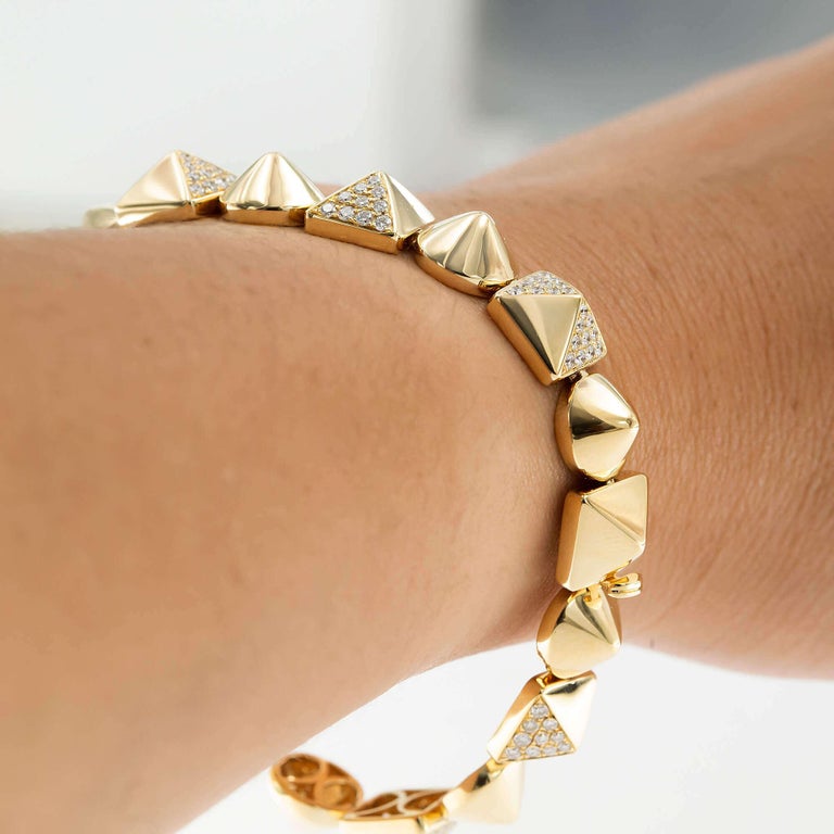 Modern Diamond Bracelet Made by Bessa, Circa 1980-90, with 2.02cts Diamonds For Sale at 1stDibs