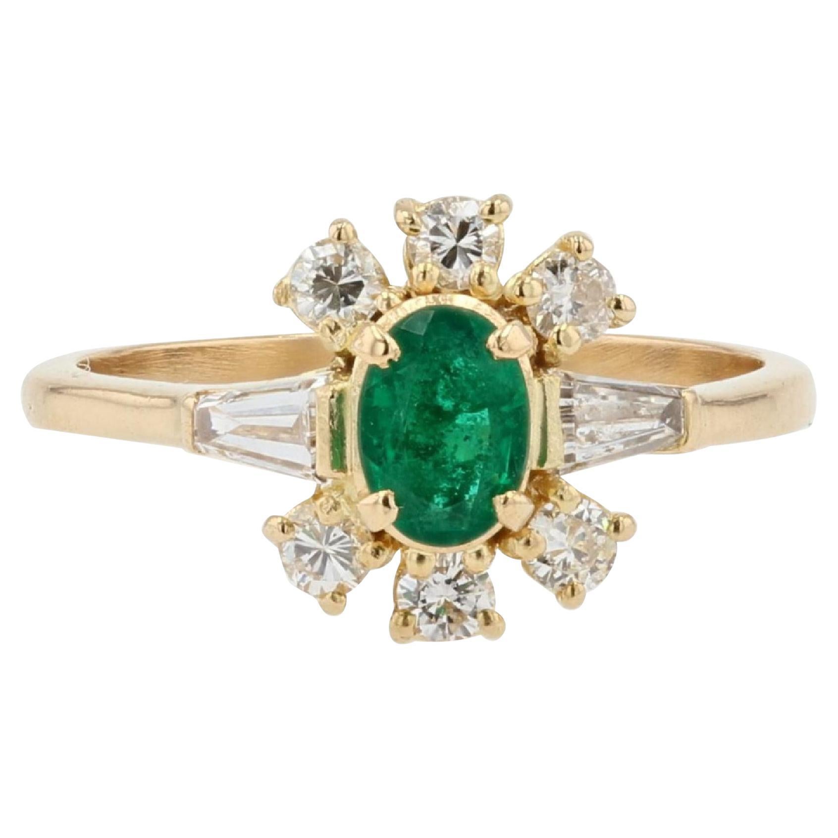 Modern Yellow Sapphire Diamonds 18 Karat Yellow Gold Ring For Sale at ...