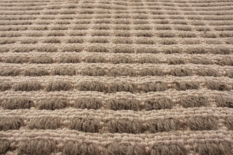 Modern Flat-Weave Beige Brown Geometric Striped Pattern For Sale at 1stDibs