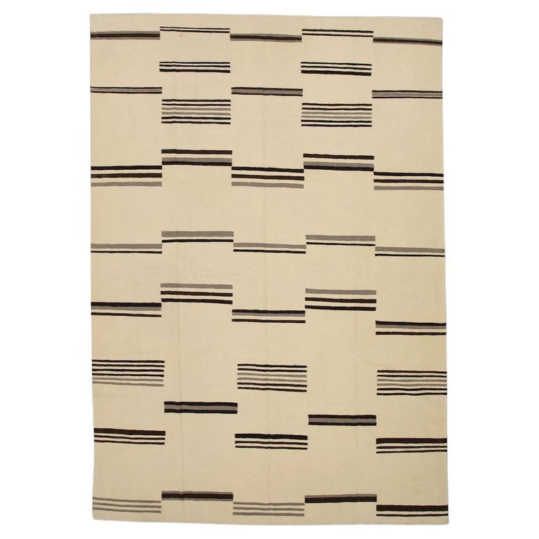 Modern Flatweave Handmade Wool Rug For Sale at 1stDibs