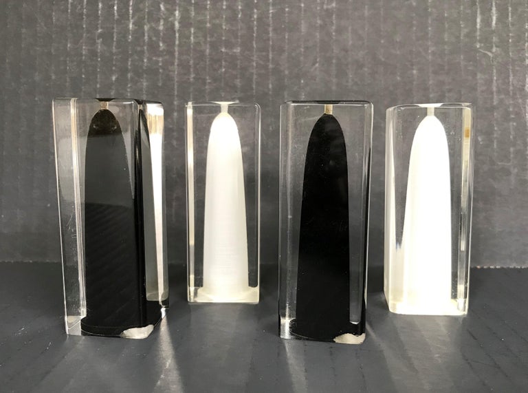 Modern Fratelli Guzzini 2 Pairs Thick Lucite Salt and Pepper Shakers ...