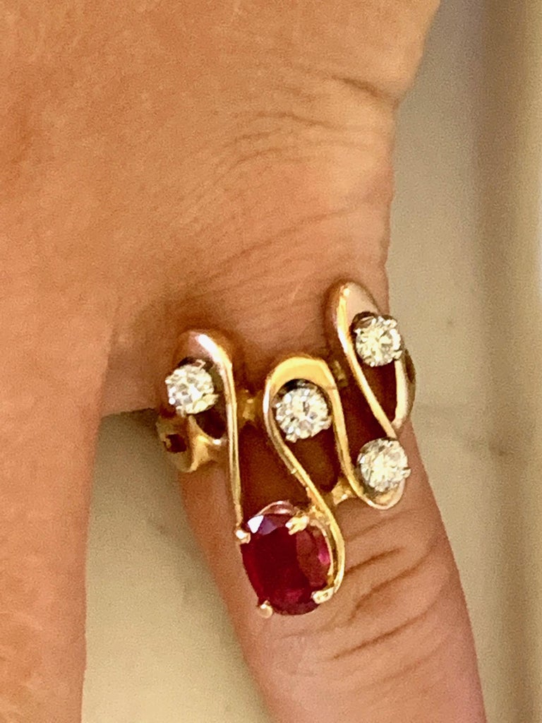 Modern Freeform Ruby and Diamond 14 Karat Yellow Gold Ring - Size 6 For ...