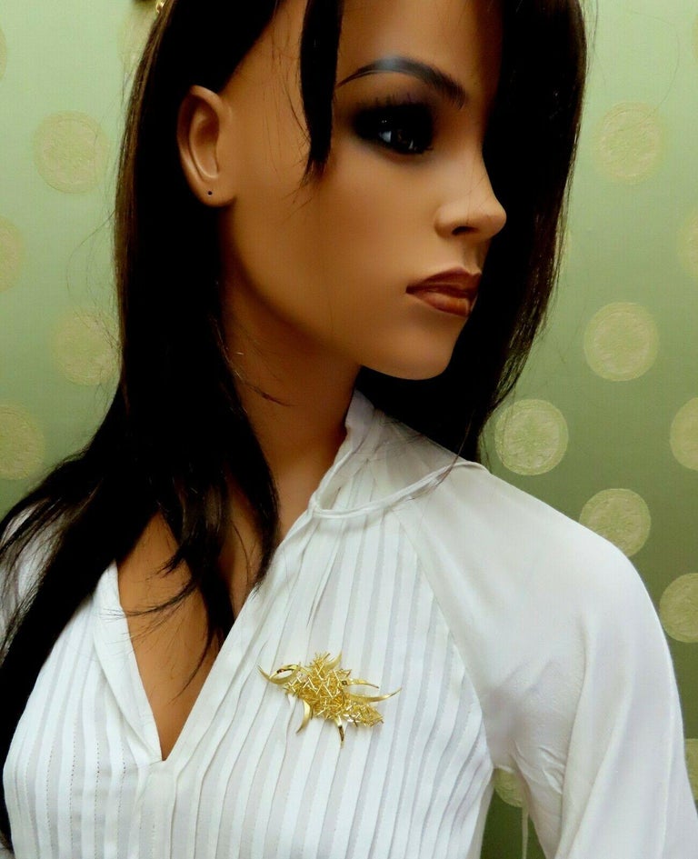 Modern Handmade Fused Gold Sticks Pin 18 Karat For Sale at 1stDibs