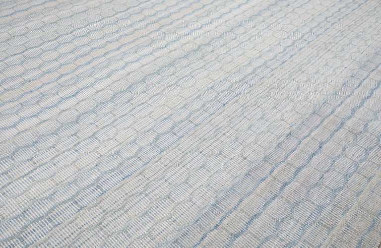 Modern Handwoven Flat-Weave Textured Rug For Sale at 1stDibs