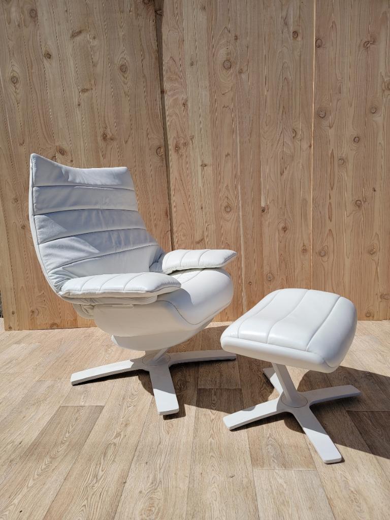 Modern Italian Re-vive Lounge Chair and Ottoman By Natuzzi Newly ...
