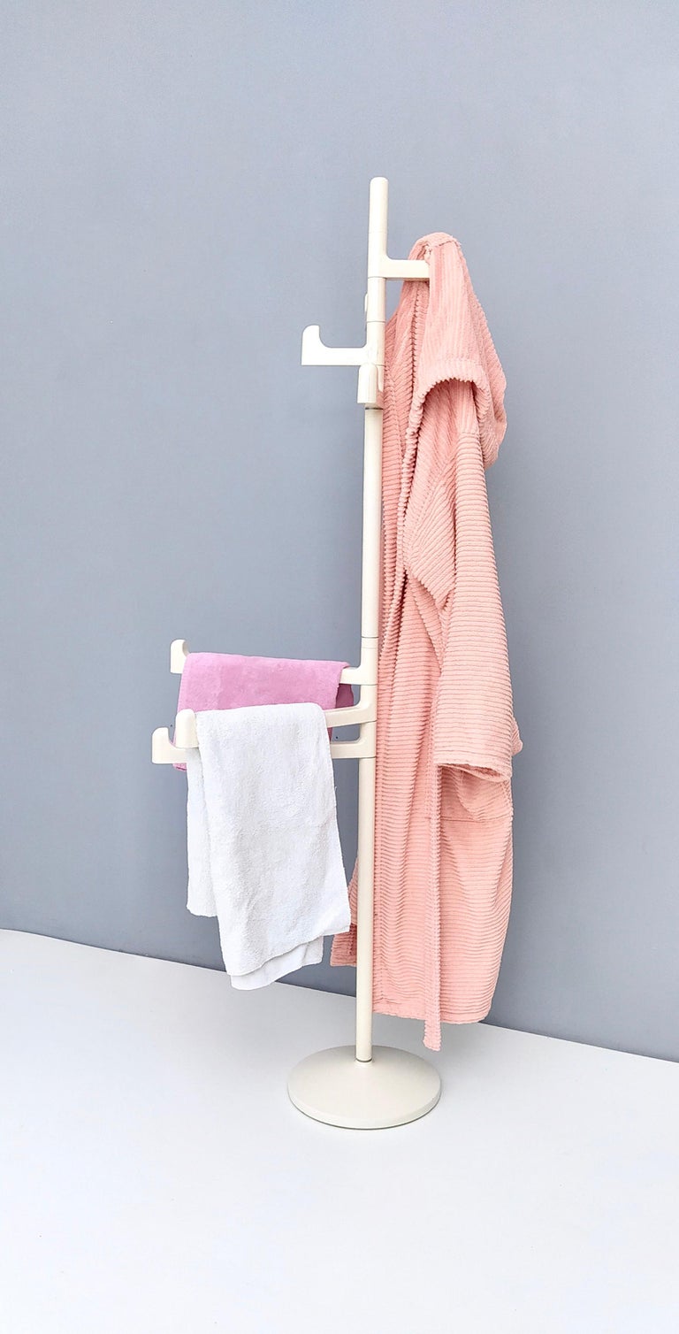 Postmodern Italian White Towel or Coat Rack by Makio Hasuike for Gedy ...