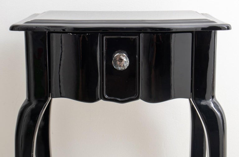 Modern Japonisme Black Lacquered Side Table For Sale at 1stDibs