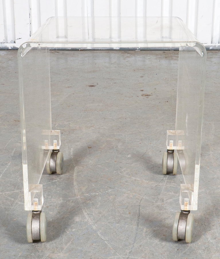 Modern Lucite Waterfall Side Table on Casters For Sale at 1stDibs