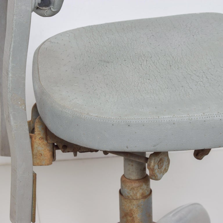Silver Office Tanker Desk Chair by Gio Ponti for Goodform 1950s For ...