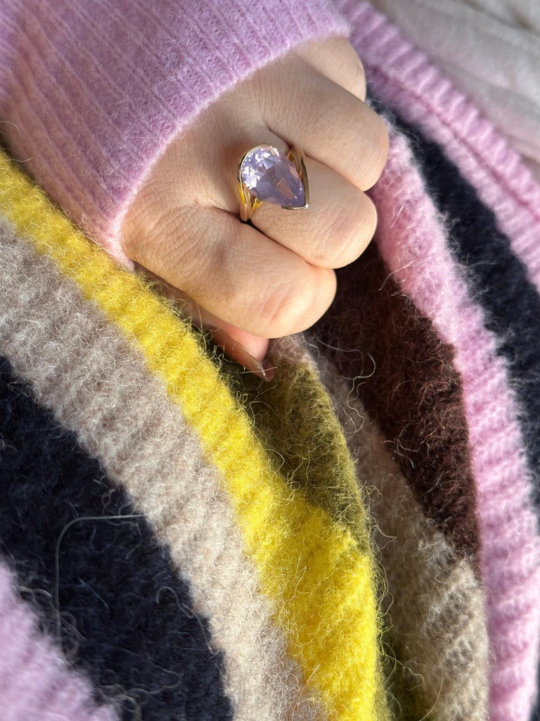 9k gold modern minimalism amethyst ring For Sale at 1stDibs