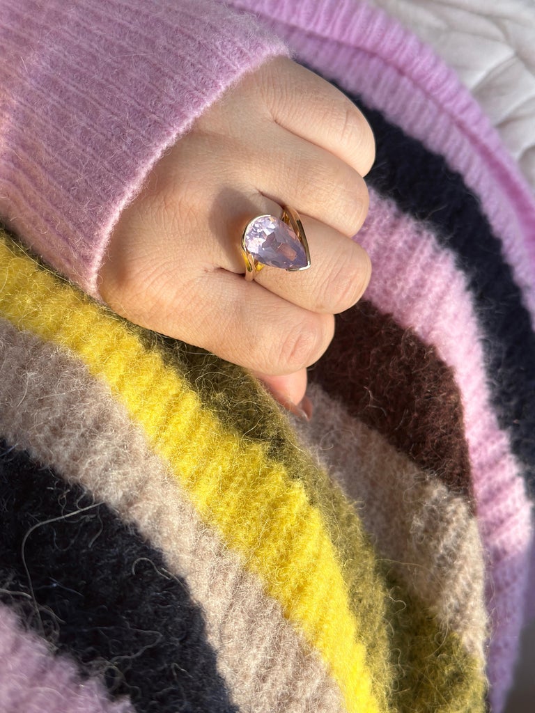 9k gold modern minimalism amethyst ring For Sale at 1stDibs