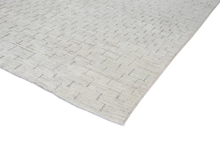 Modern Minimalist Handknotted Wool Rug in Beige For Sale at 1stDibs