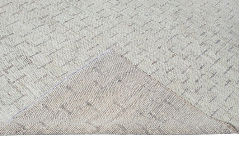 Modern Minimalist Handknotted Wool Rug in Beige For Sale at 1stDibs