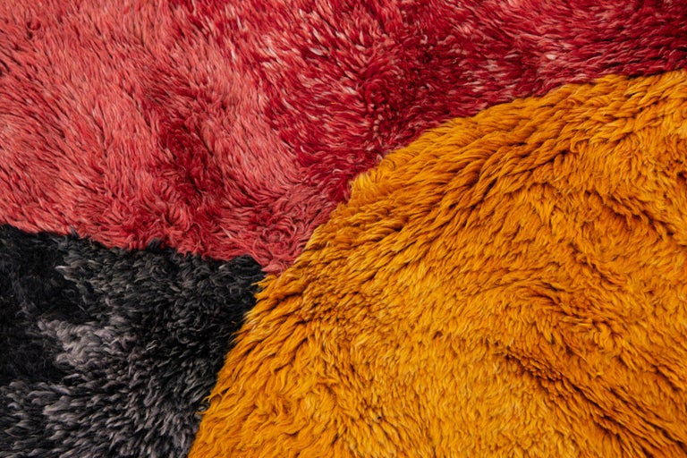 Modern Moroccan Handmade Charcoal Wool Rug with Abstract Design For ...