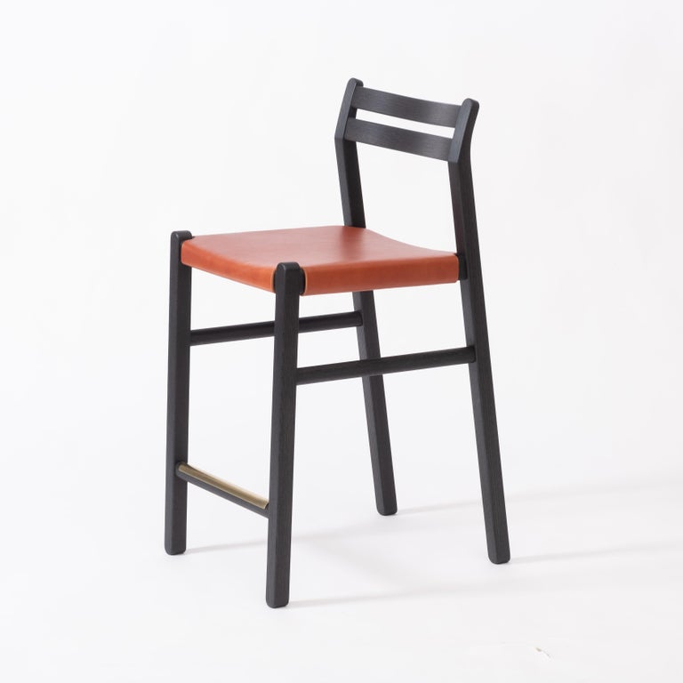 Modern Oak Low-Back Counter Stool with Leather Seat For Sale at 1stDibs