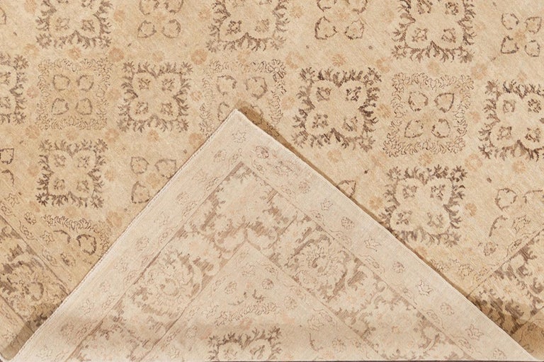 Modern Paki Peshawar Rug For Sale at 1stDibs