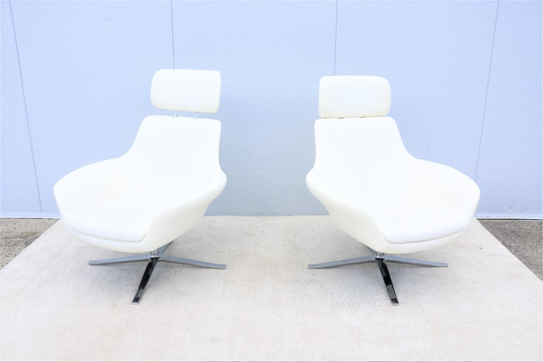 Modern Pearson Lloyd for Coalesse Bob White Swivel Lounge Chair with ...