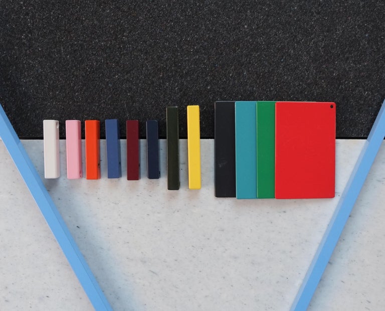 Modern Minimal Privacy Screen / Pink Room Divider in Aluminium For Sale ...