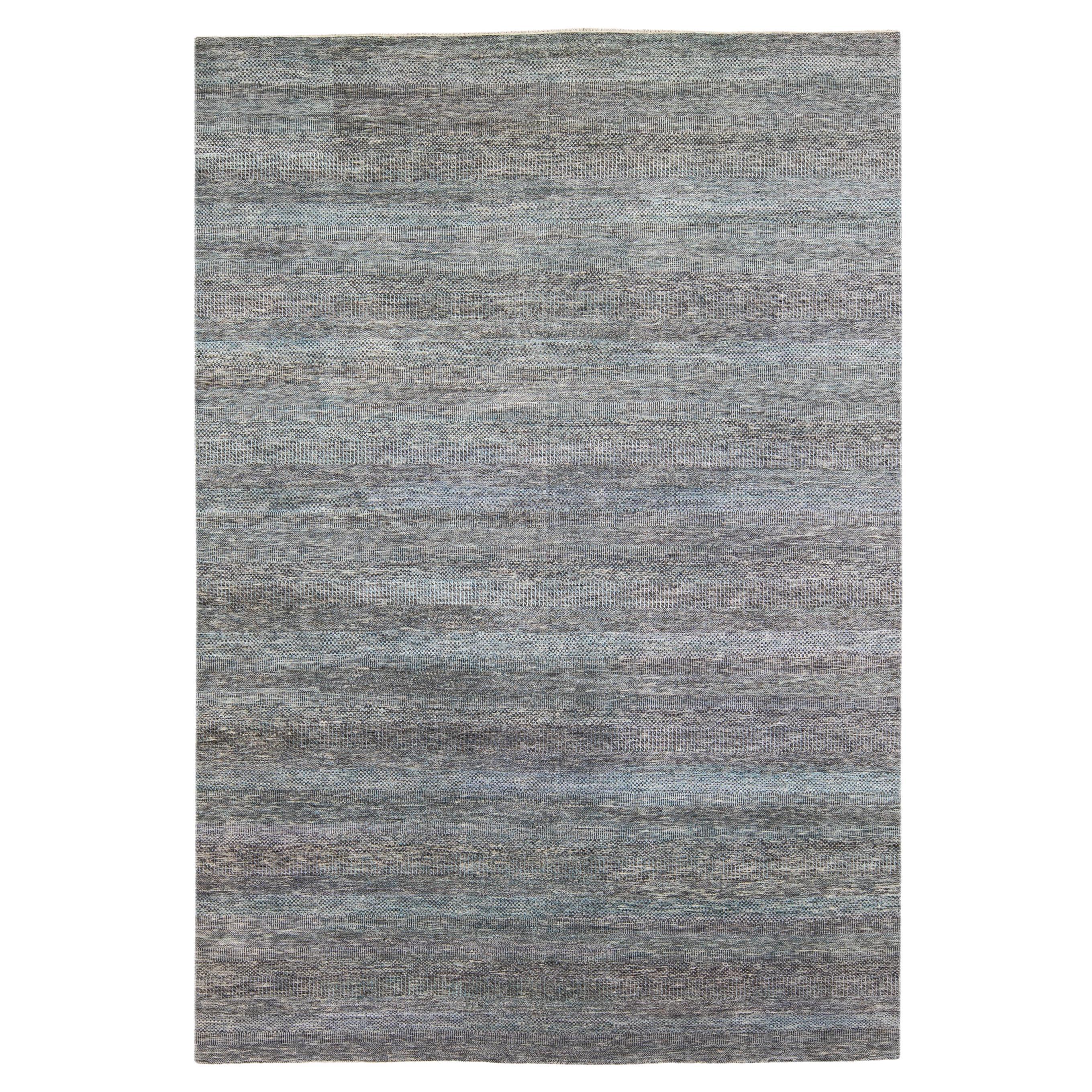 Modern Savannah Handmade Geometric Pattern Gray Wool Rug For Sale at ...