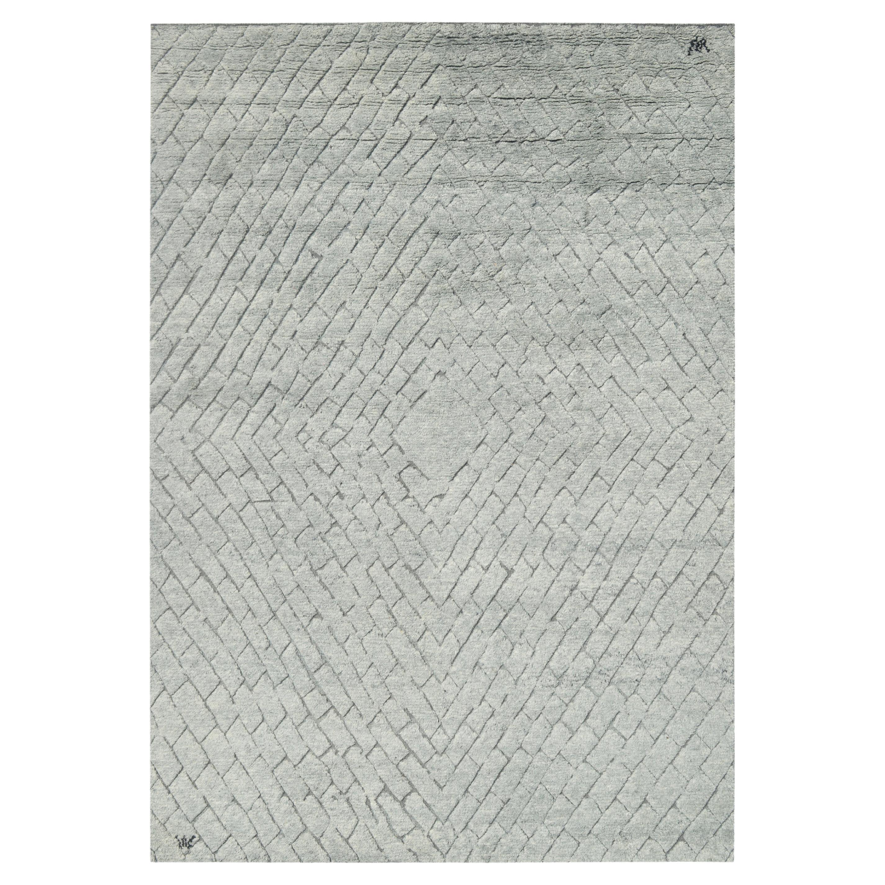 Modern Silver High-Low Rug For Sale at 1stDibs
