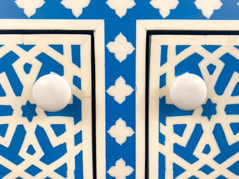 Modern Style Moroccan White and Blue Resin Arabesque Design Cabinet ...