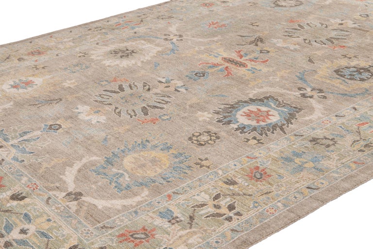 Modern Sultanabad Handmade Beige and Green Floral Wool Rug For Sale at ...